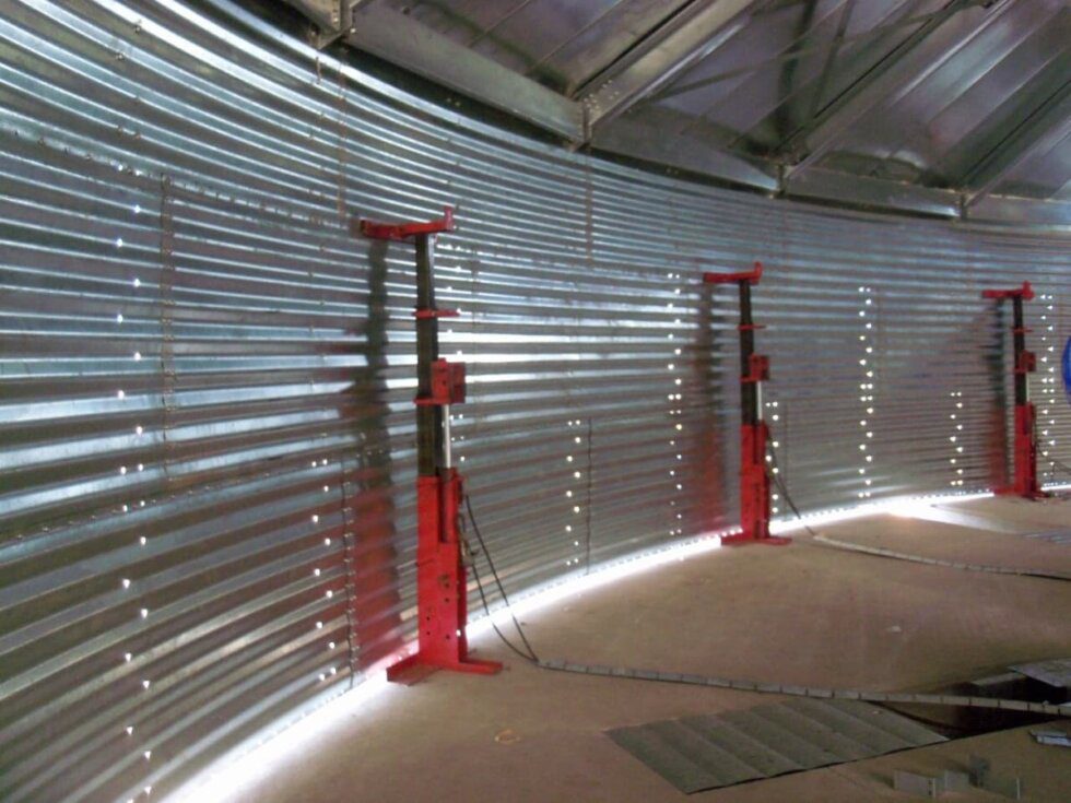 How to Use Grain Bin Jacks for Safe DIY Bin Repair - Chief Agri